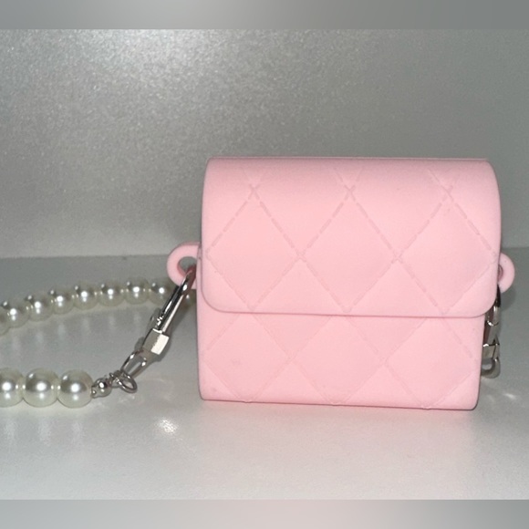 Accessories | Airpods 3er Generation Purse Case | Poshmark